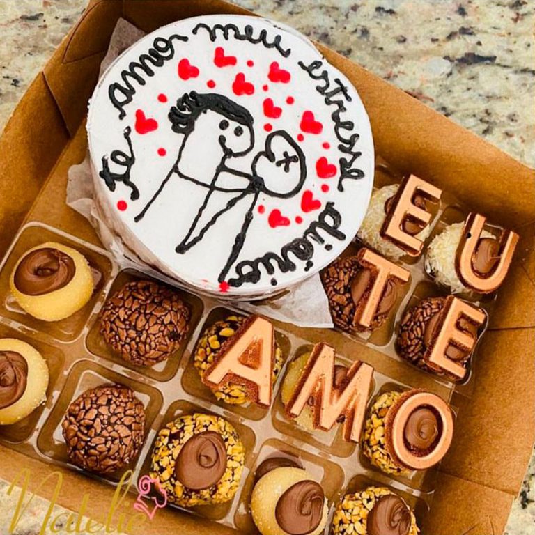 Bento Cake o jeito mais fácil de montar a base