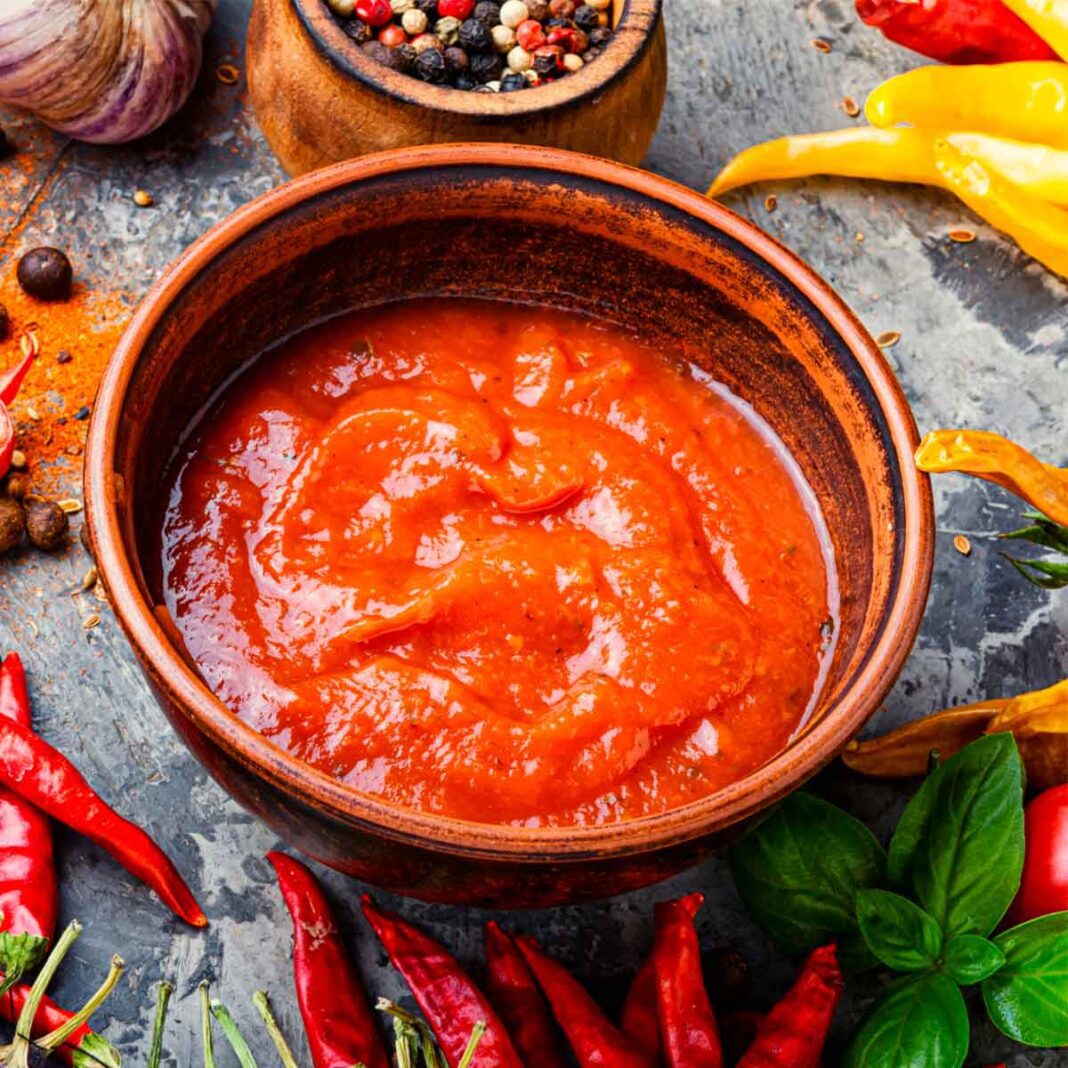 Como Fazer um Delicioso Molho de Pimenta Doce